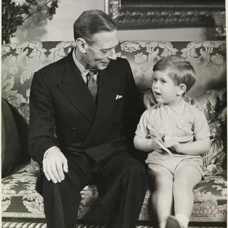 King George VI and Prince Charles in 1951 | The Royal Family